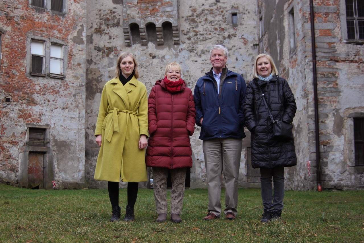 Na rožmitálský zámek se přijeli podívat jeho majitelé :: Starý Rožmitál